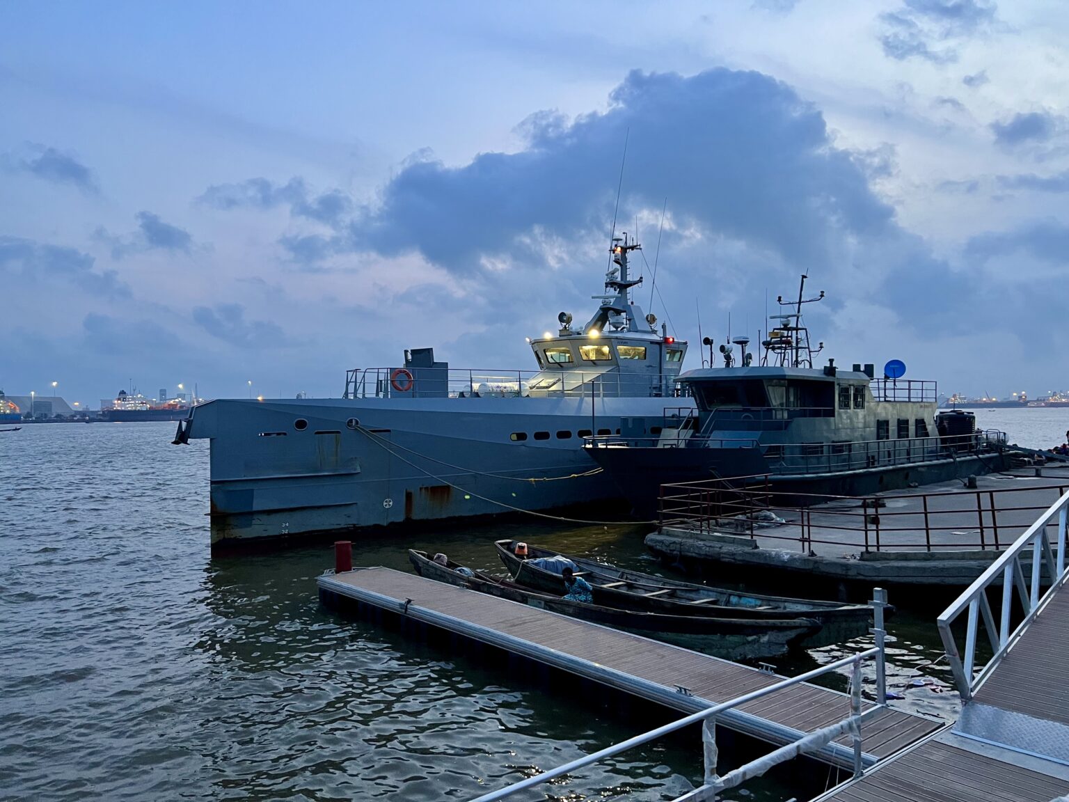 Deep-Water Seismic Operations - Bespoke Support - Castor Vali