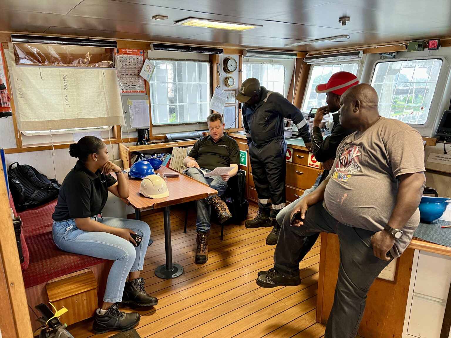 Deep-Water Seismic Operations - Bespoke Support - Castor Vali